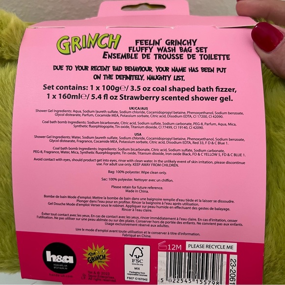 The Grinch | Bath & Body | The Grinch Feeling Grinchy Fluffy Washbag ...